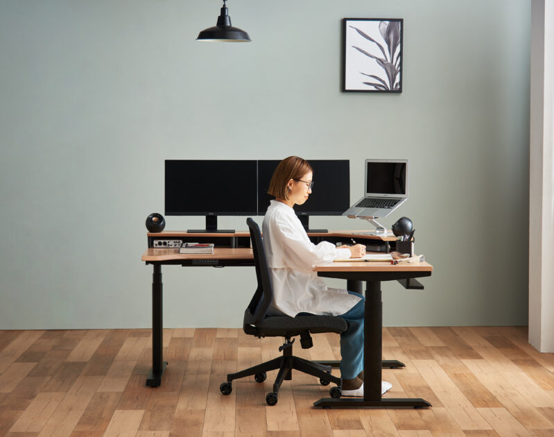 JG4 | 学習机・デスクのコイズミファニテック株式会社