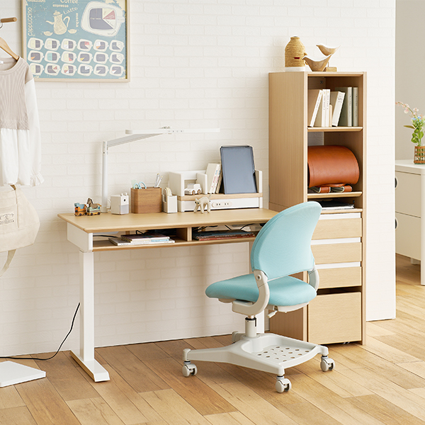 Famio (ファミオ) | 学習机・デスクのコイズミファニテック株式会社